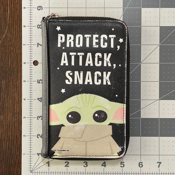 Disney | Bags | Protect Attack Snack Star Wars Mandalorian Baby Yoda ...